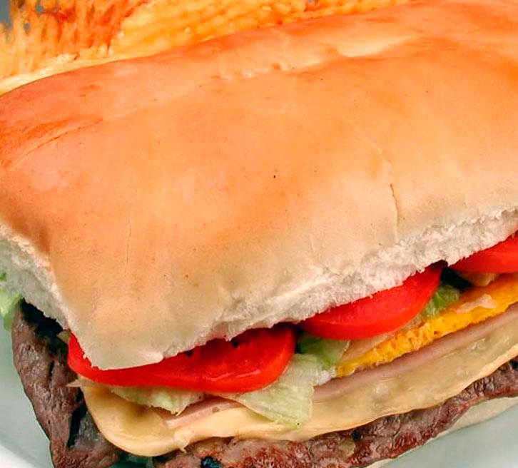 Making Lomito Completo: Ingredients and Instructions